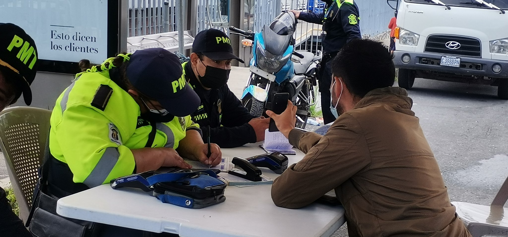 Así puede conseguir el 50% de descuento en multas impuestas por la PMT ...