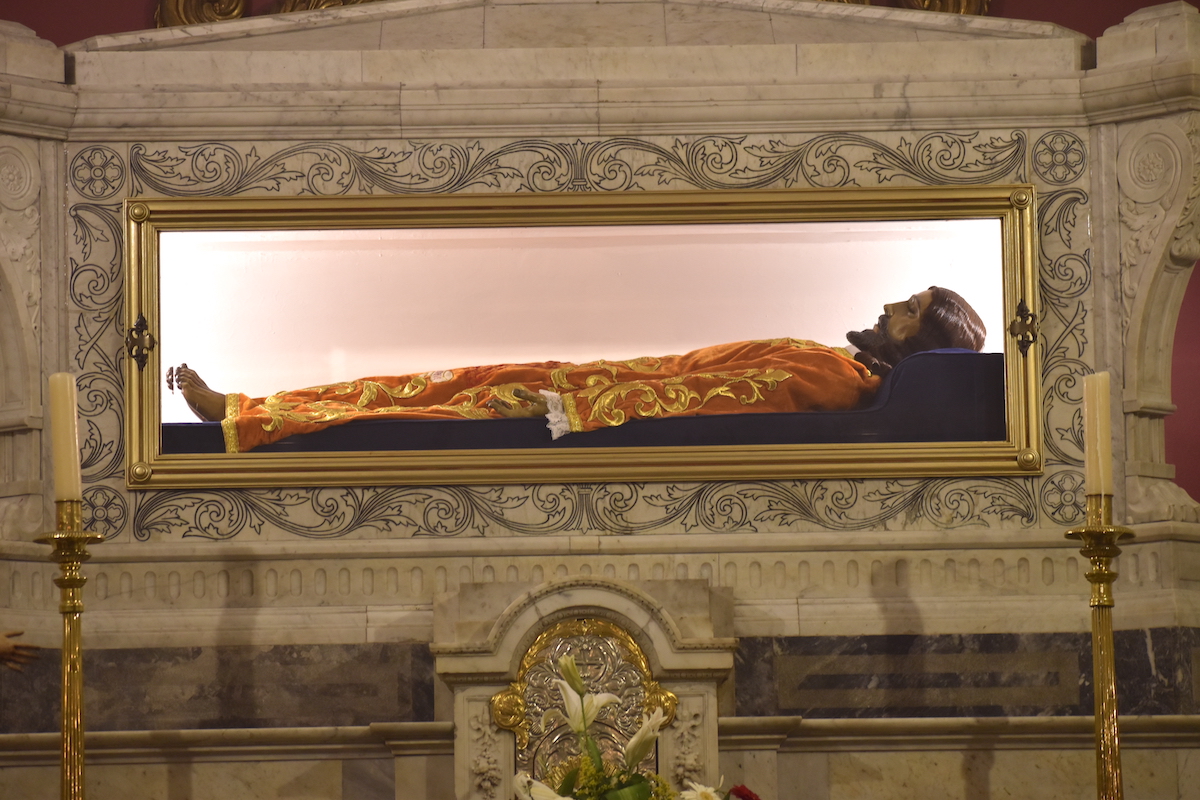 Así luce el adorno que llevará el anda del Señor Sepultado de Santo ...