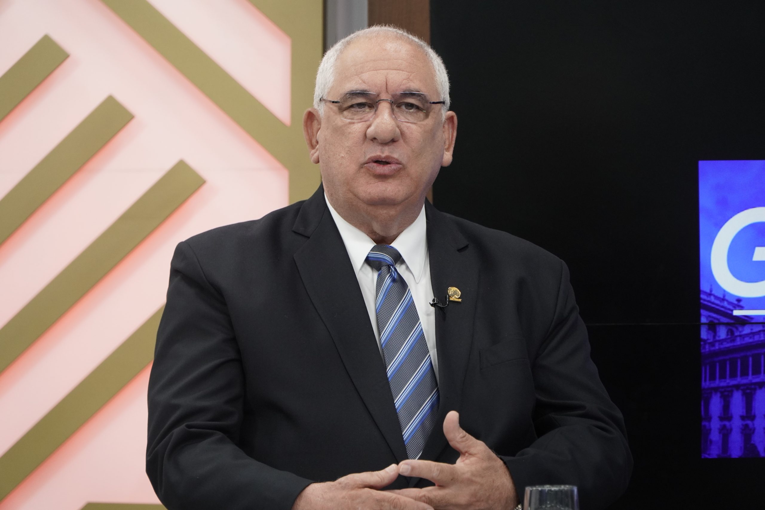 Entrevista: Isaac Farchi candidato presidencial por el partido Azul