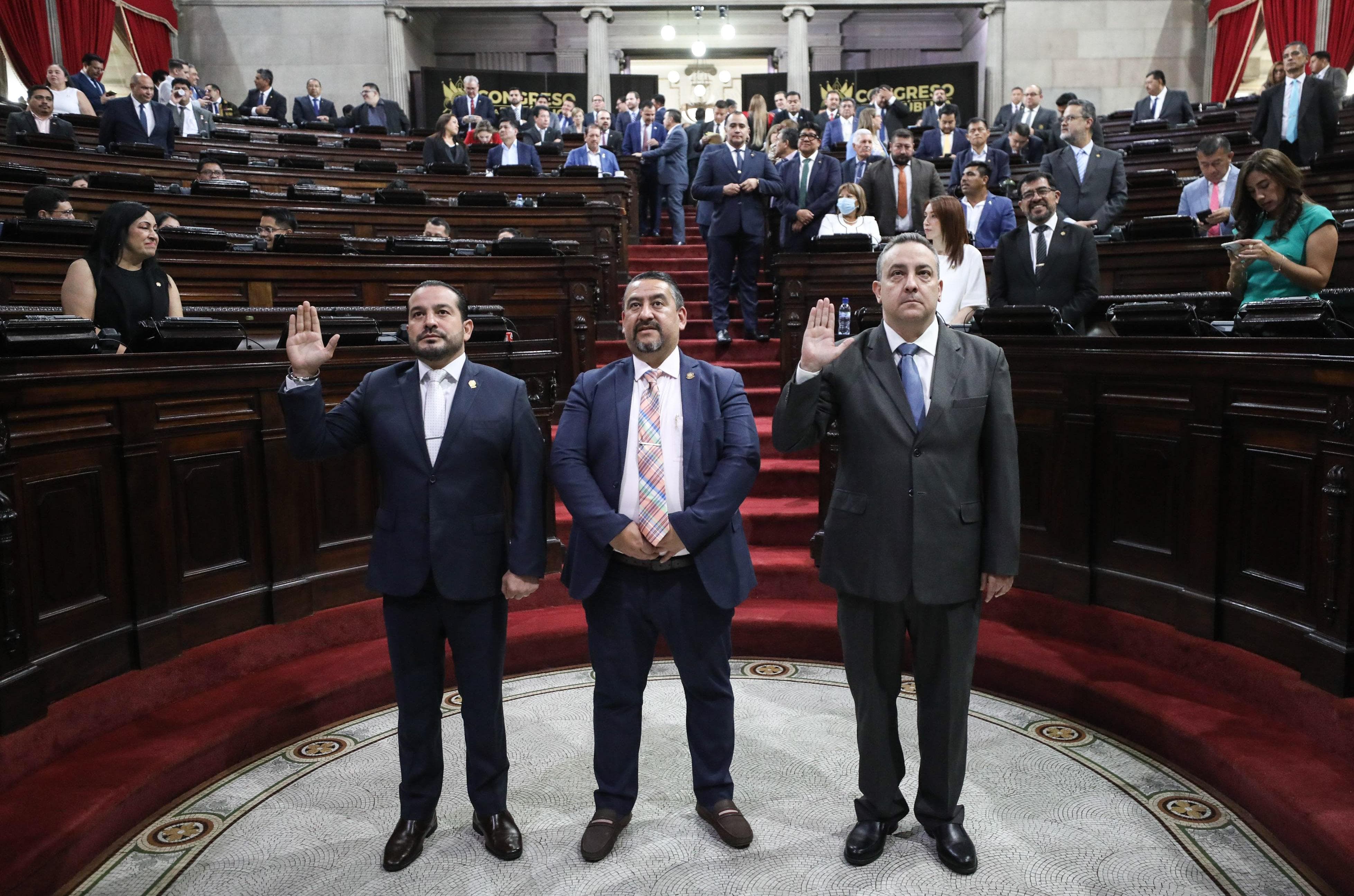 Juramentan a exdiputado Julio Lainfiesta como subsecretario de Conamigua