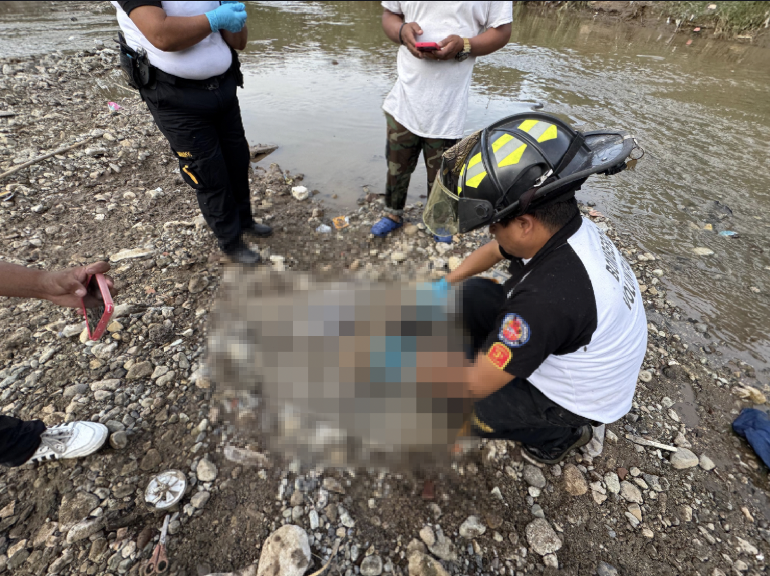 Localizan extremidades humanas en el río Villalobos