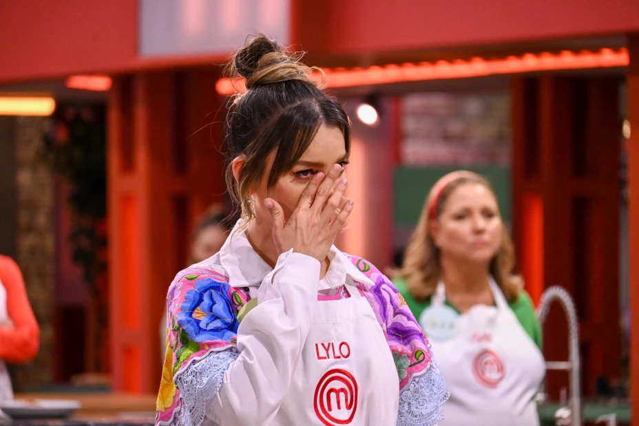Lylo Fa llora durante reto en MasterChef Celebrity Generaciones