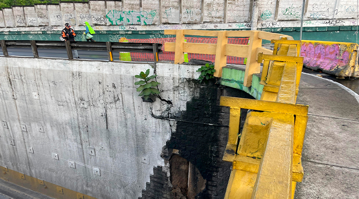Restricción en puente de Lomas del Norte, zona 17