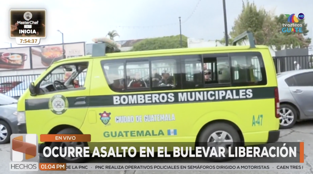 Vapulean a asaltante que bajaba de bus tras robar a pasajeros (video)
