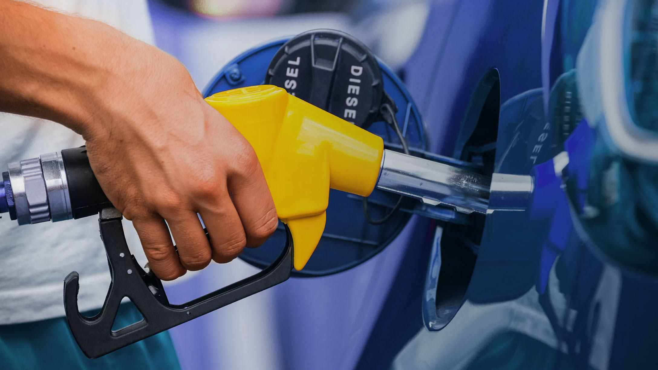 Disminuyen precios de los combustibles; así amanecieron las tarifas